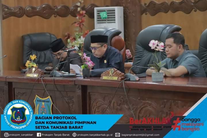 Bupati Tanjung Jabung Barat H Anwar Sadat Hadiri Rapat Paripurna Ketiga