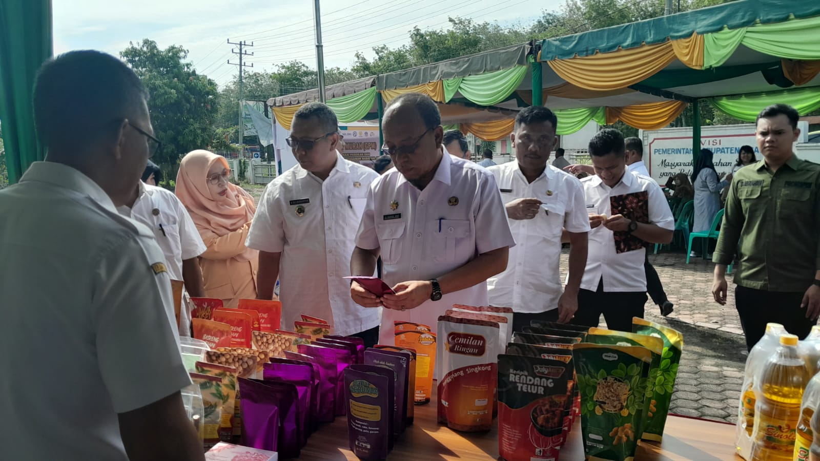 Sekda Kabupaten Asahan Buka Gerakan Pangan Murah | JALUR NEWS - UNGKAP ... Sekda Kabupaten Asahan Buka Gerakan Pangan Murah | JALUR NEWS - UNGKAP ...